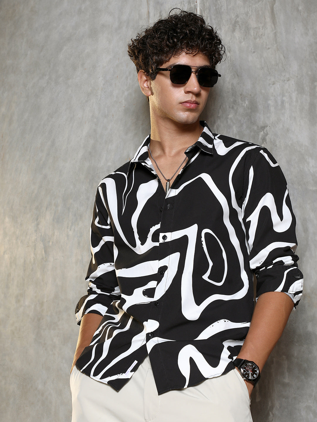 ₹999 | Campus Sutra Men's Onyx Black Contrast-Graffiti Imprint Shirt ...